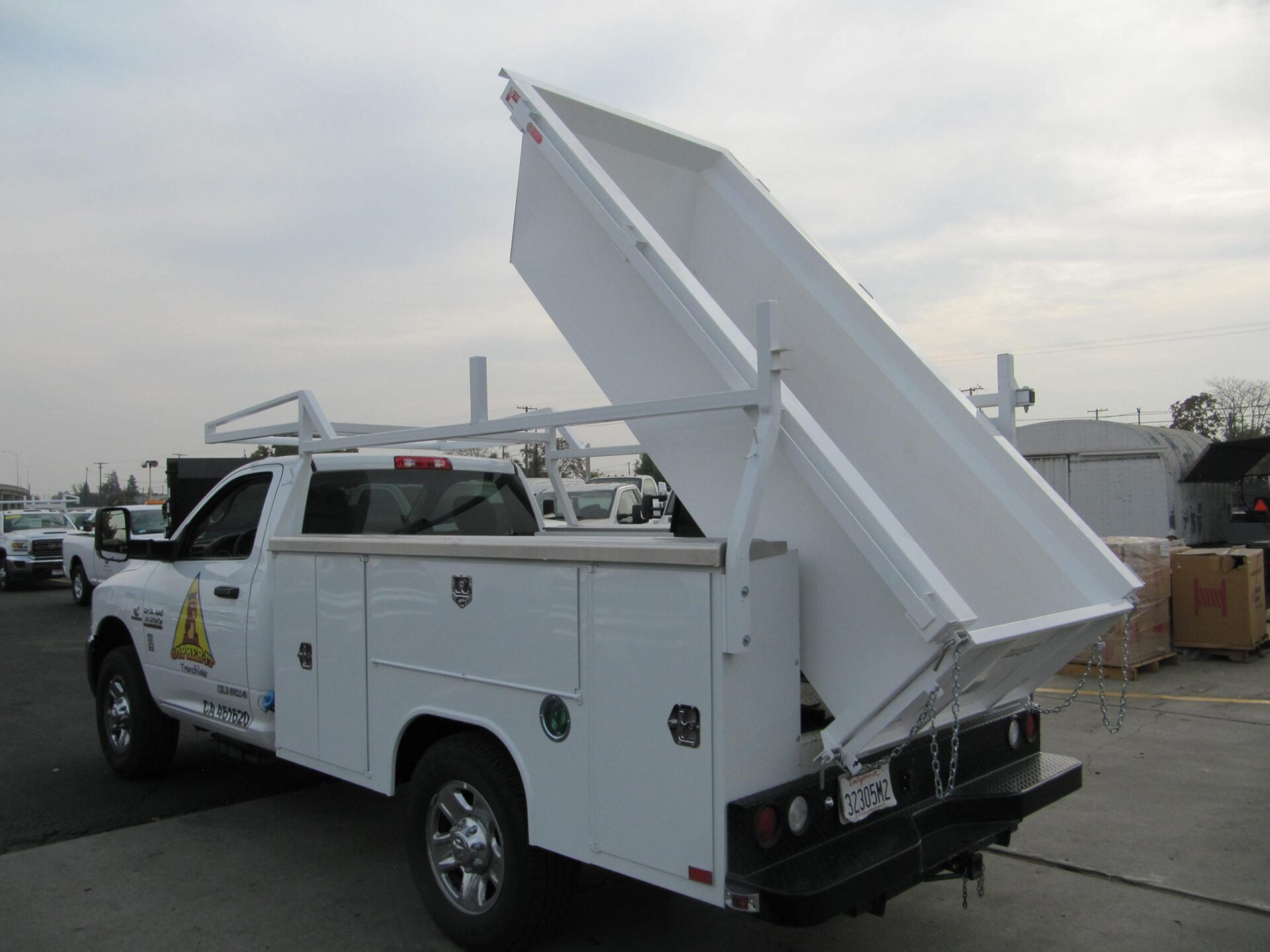 Custom Service Body Dump Inserts - EZ-DUMPER® - The Original Dump Insert