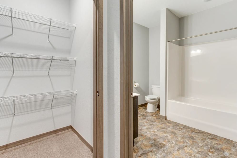 Crest View Village Photo Gallery | View Our Apartment Features