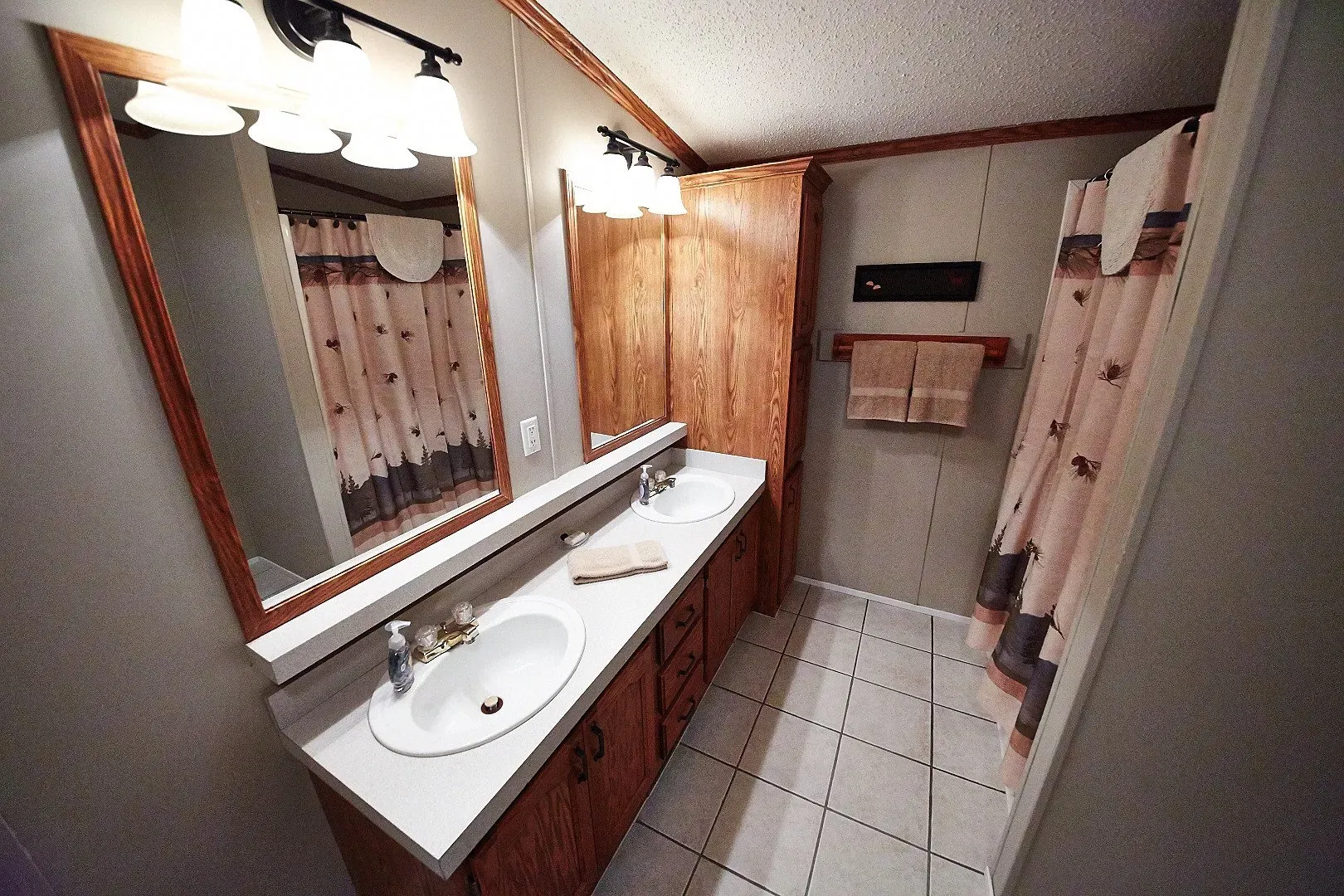 [Room types] | [Location]