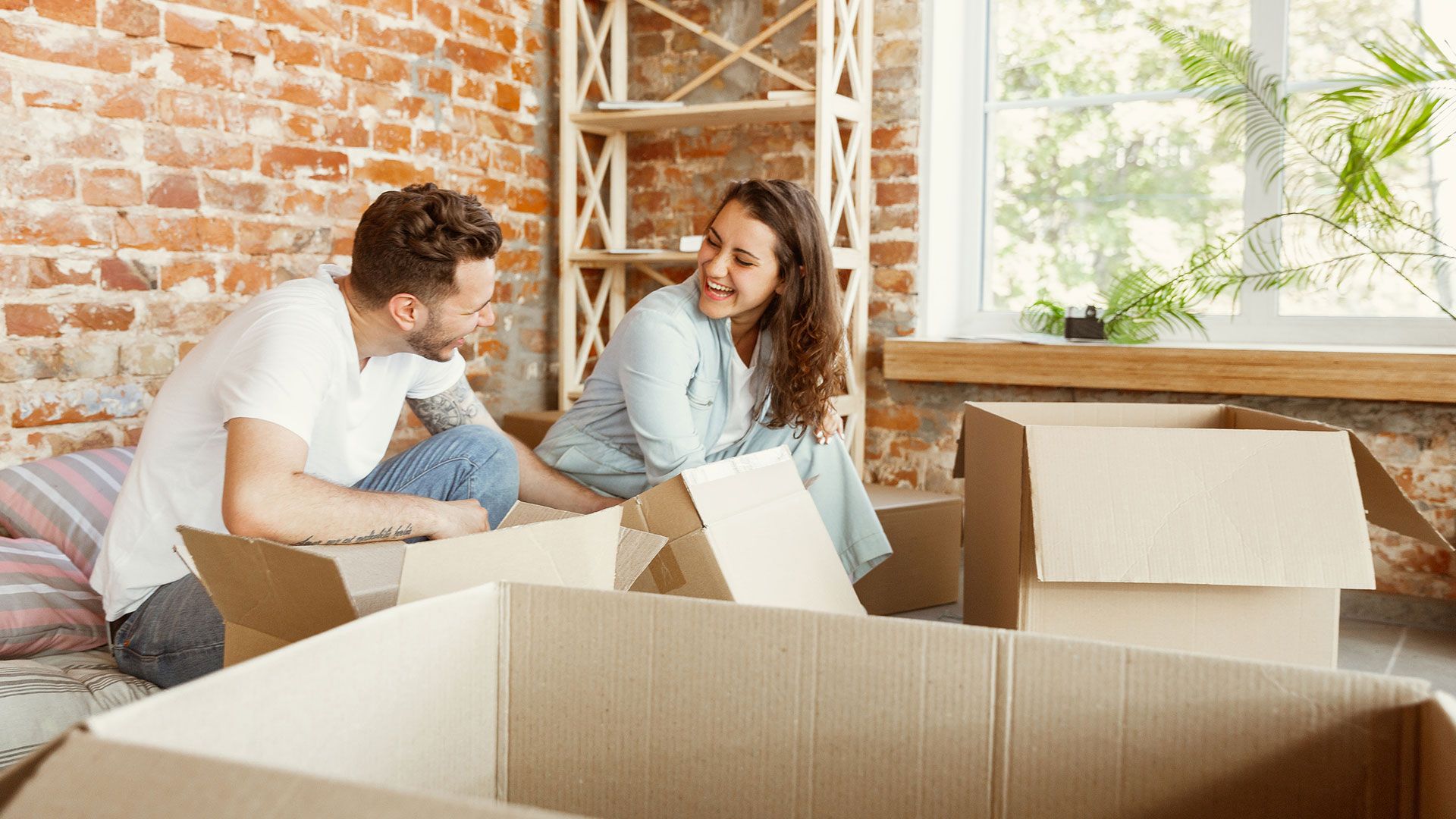 Local Moving Company, Professional Moving Services | Athletes On The ...