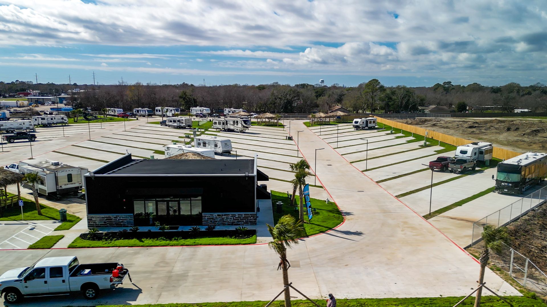 Home [ladyluckrvresort.com]