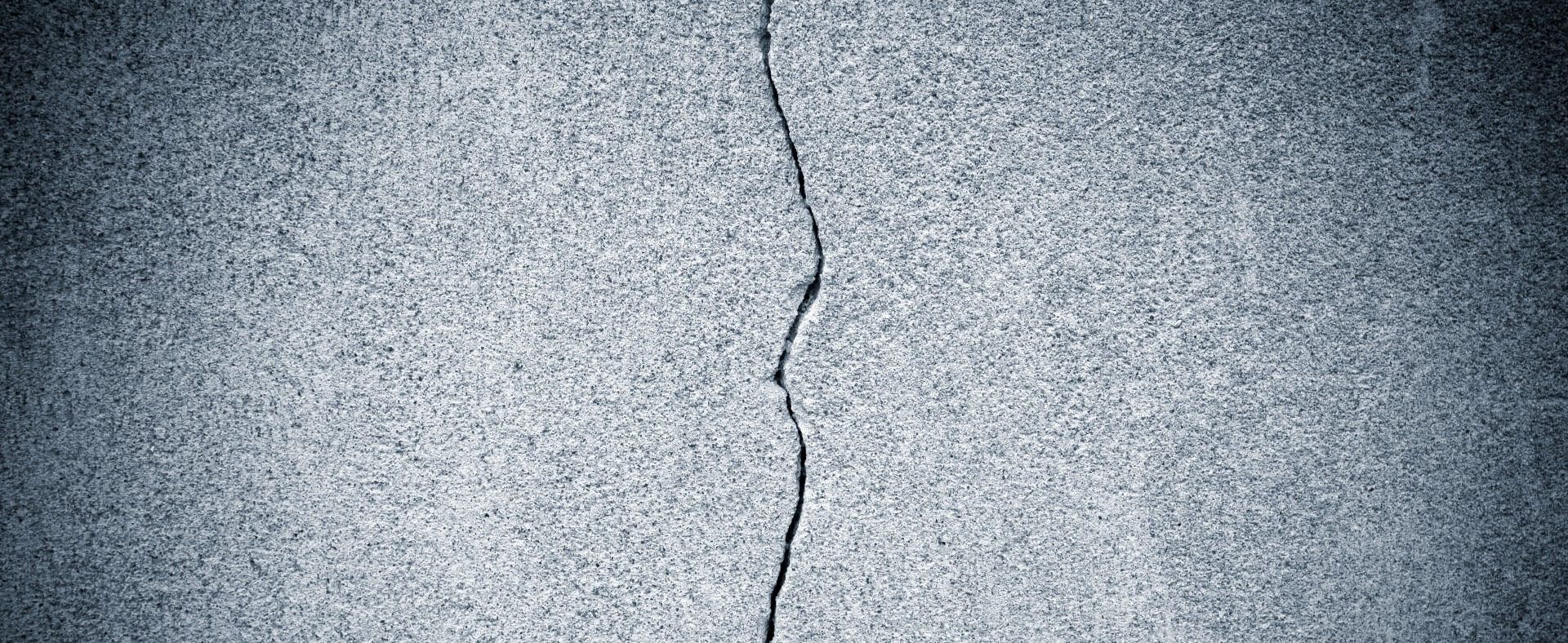 5 Types of Concrete Cracks: What Are They Telling You