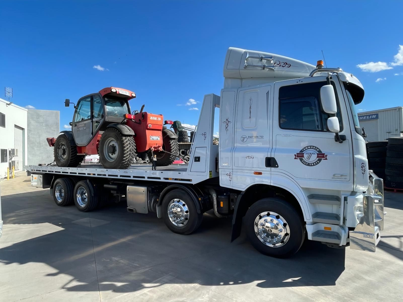 What Are Tilt Tray Services in Tamworth and When to Use