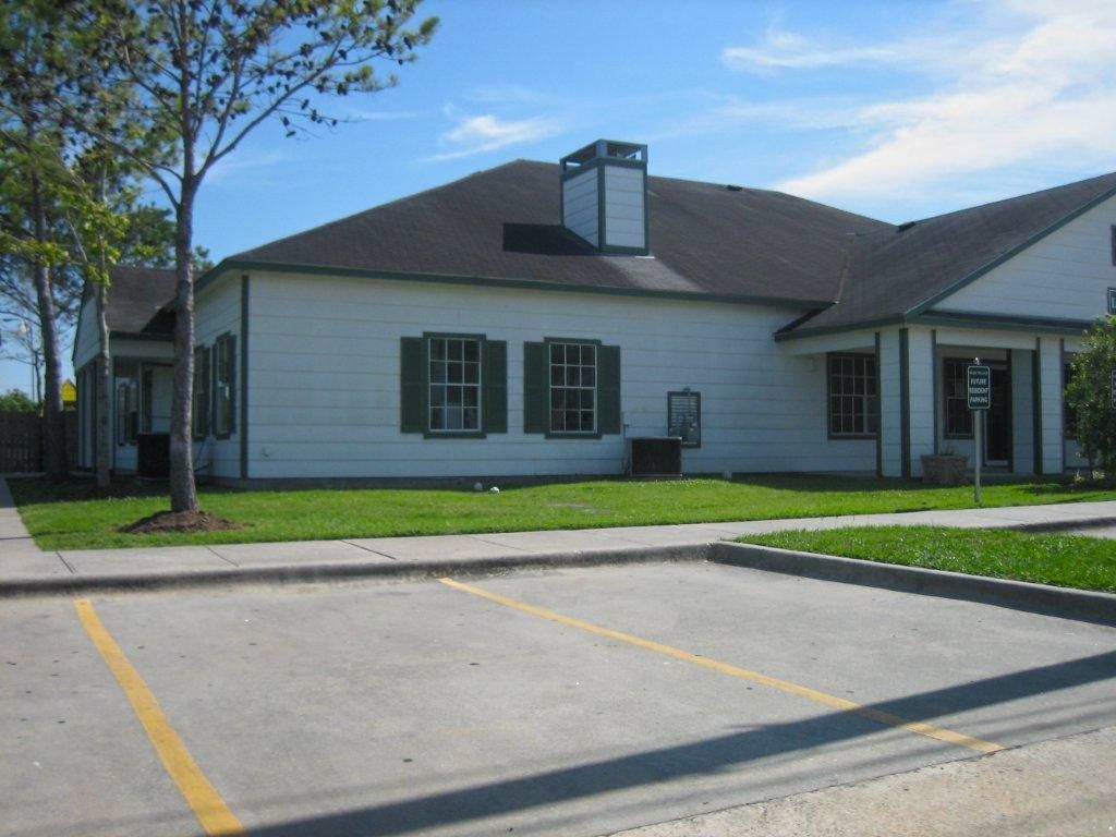 Villas on the Green apartments - 9603 Homestead Rd Houston, TX