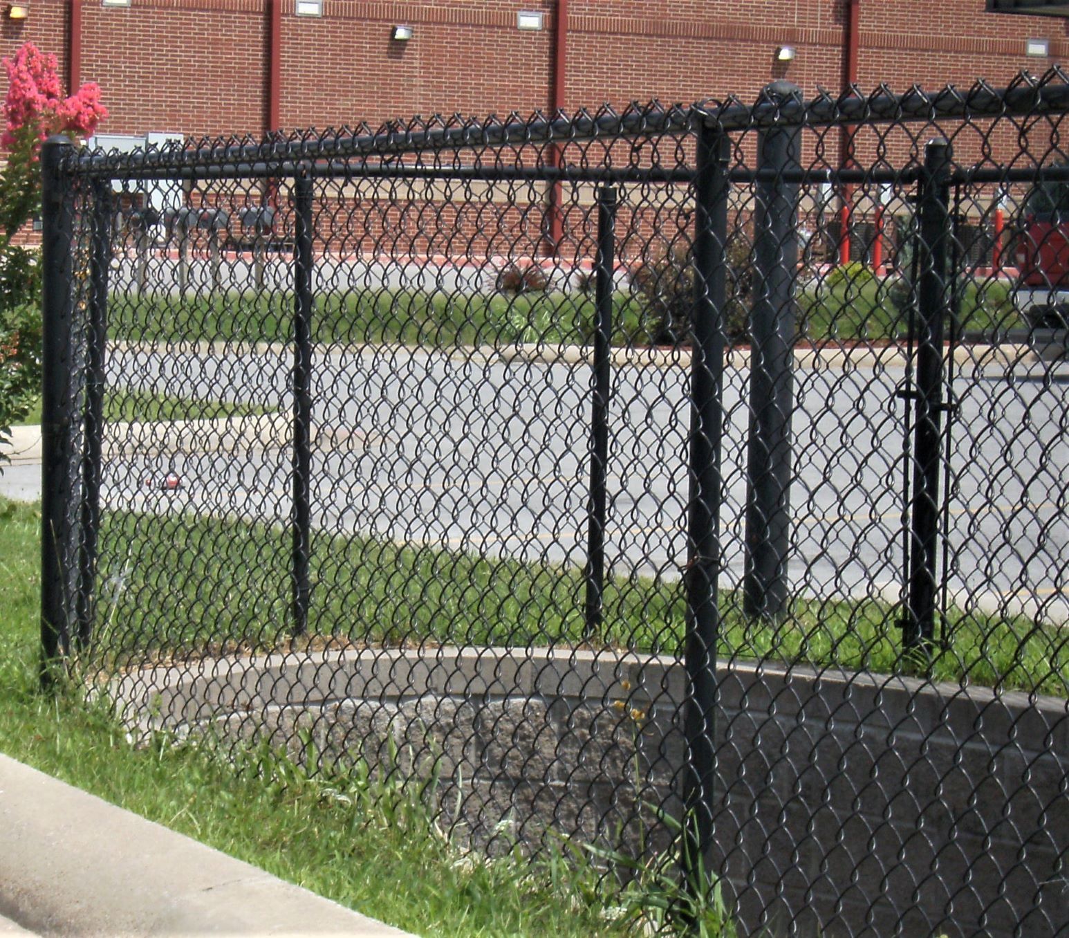 Commercial Fence Installation | Privacy Fence, Inc