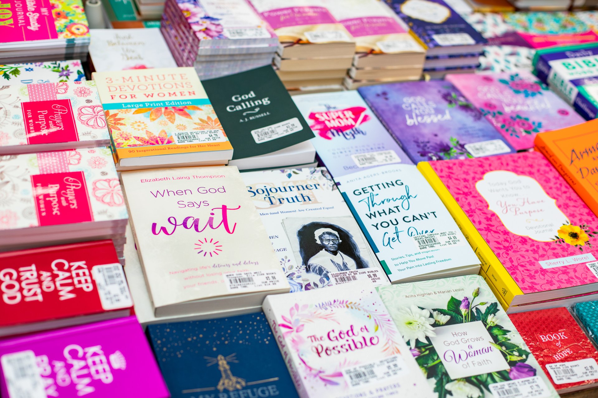 Bible Book Store | Warren, Michigan | Discount Bible Book & Music Store