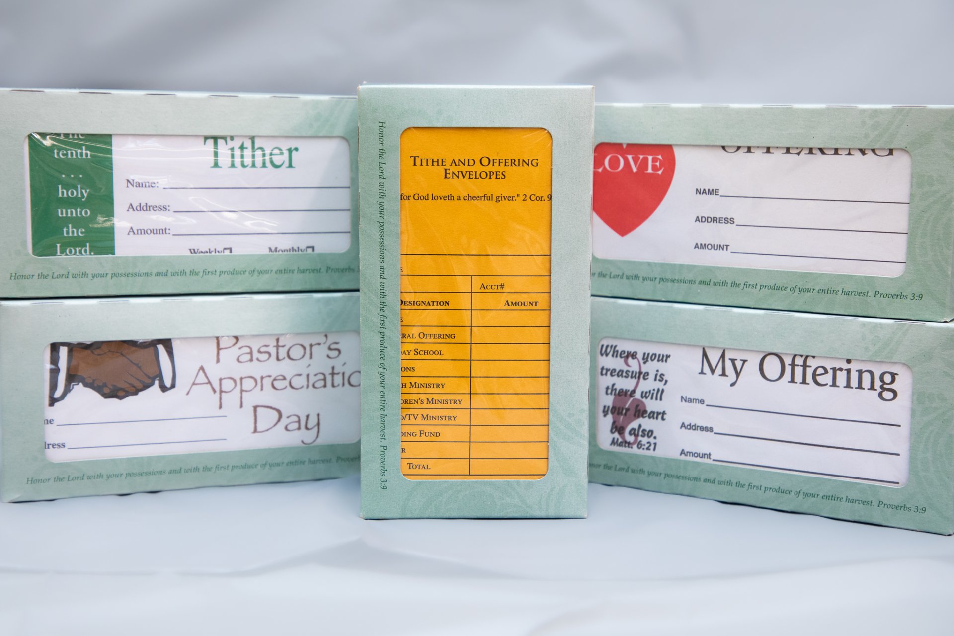 Amazing Deals On Bibles | Warren, Michigan | Discount Bible Book ...