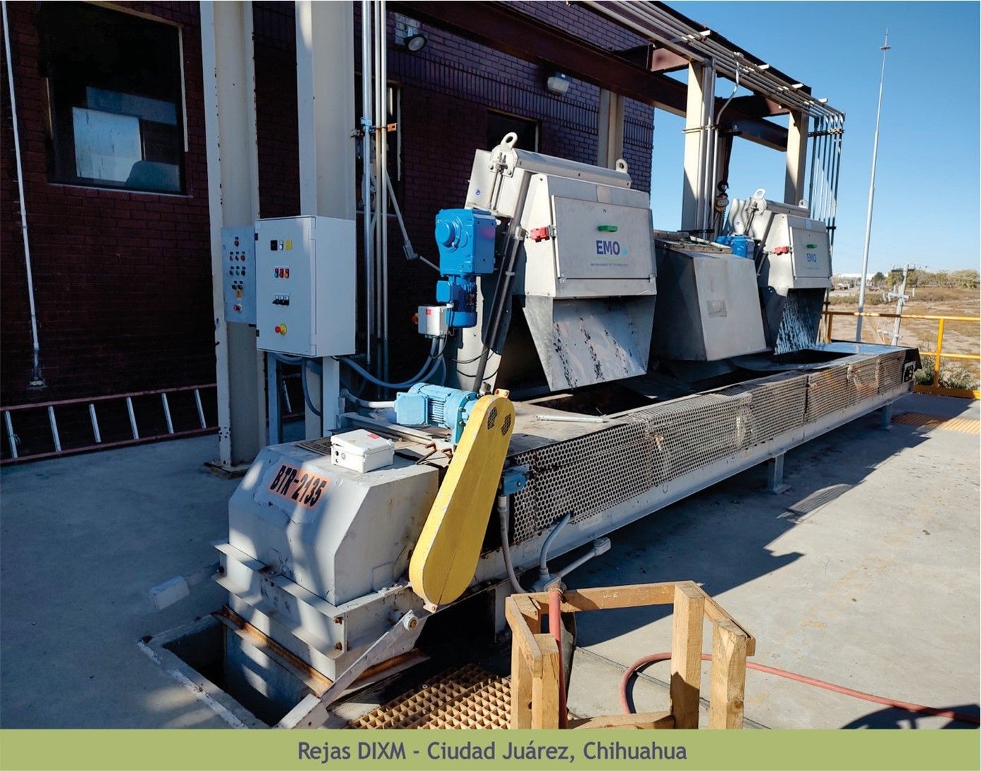 Criba Gruesa en una Planta de Tratamiento de Aguas Residuales