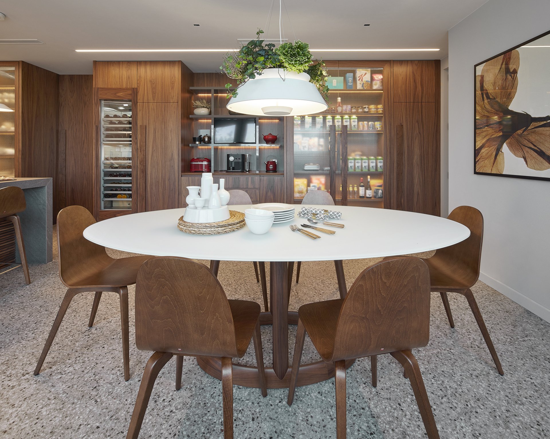 Molins Design: Going Extra Mile in Pursuit of Perfection