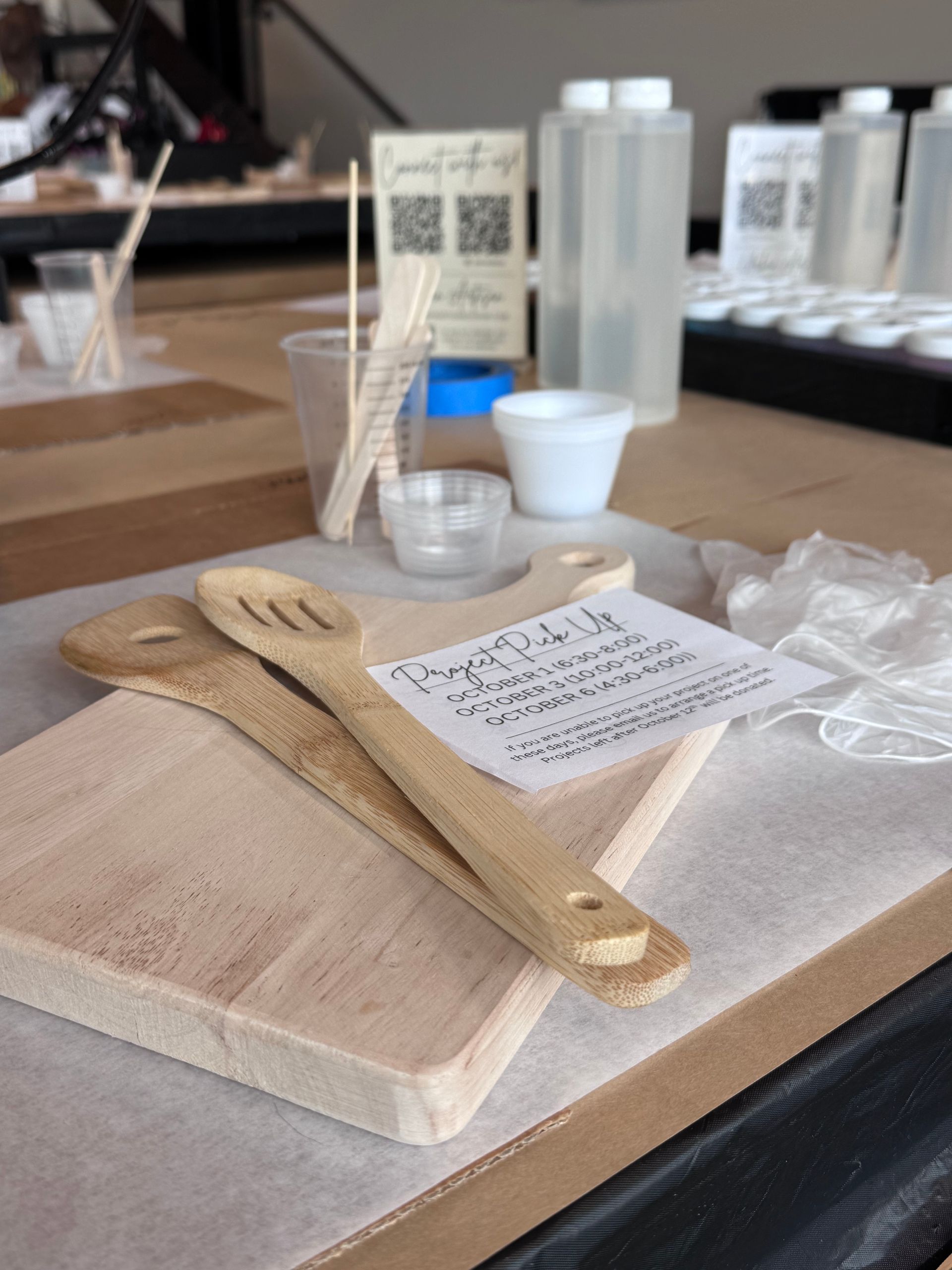 Resin Art Workshop in Eugene | Urban Artisan