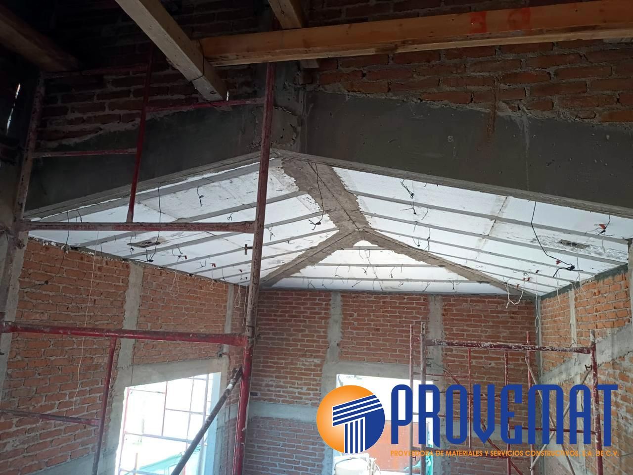 Construcción de Losas Inclinadas a 3 aguas con SUPERTECHO.