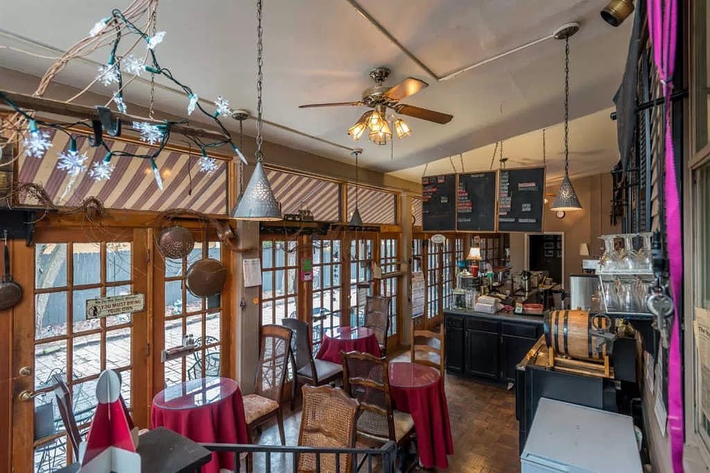 About Us | The Meeting House