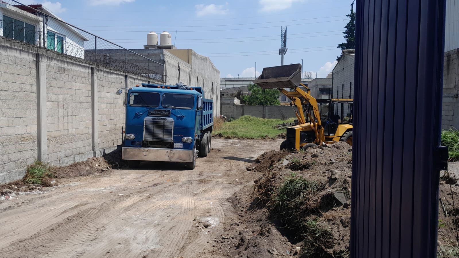 Retiro de escombros manual y con maquinaria