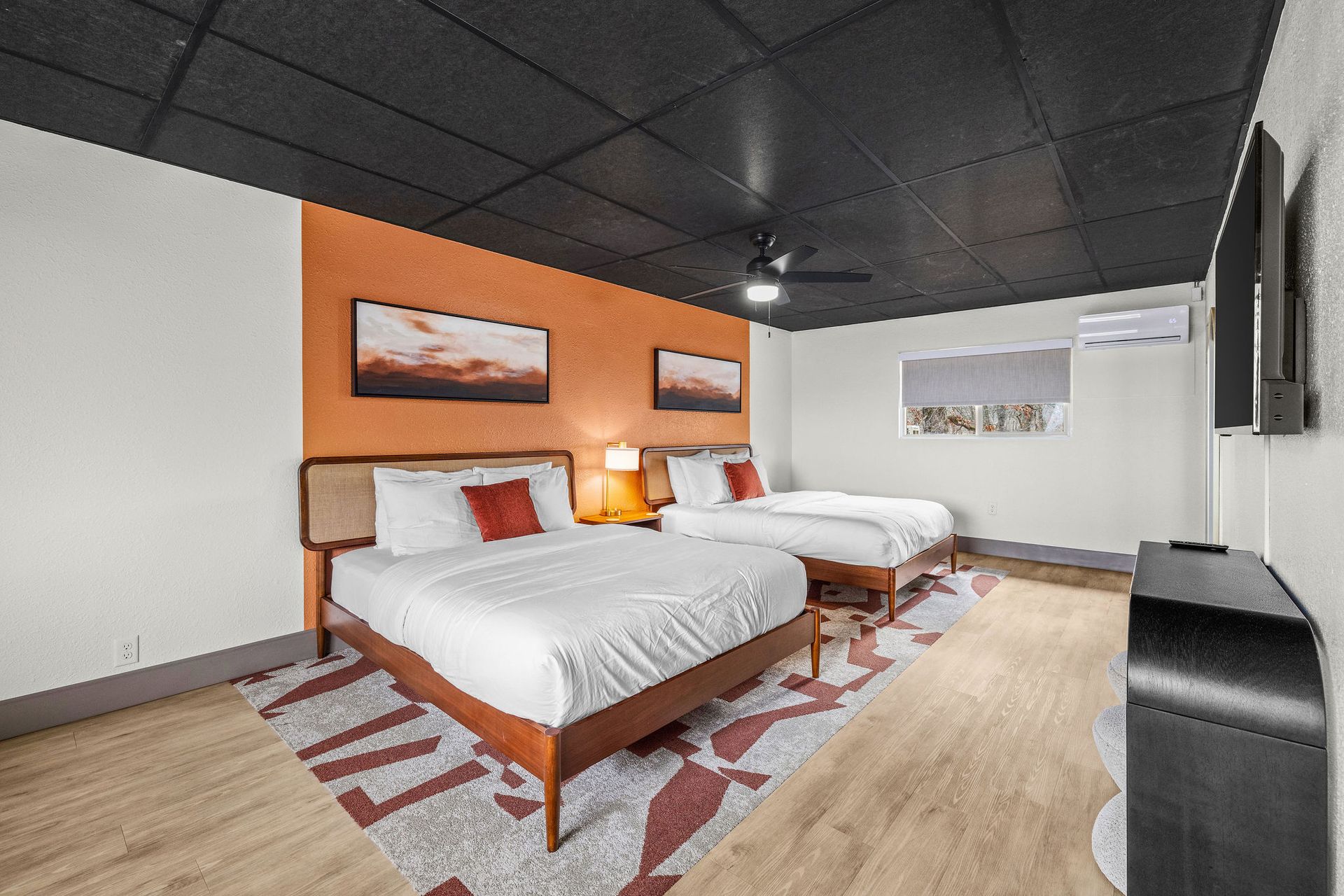 Stylish Rooms by Beaver Lake | Arka Motel, Rogers, AR