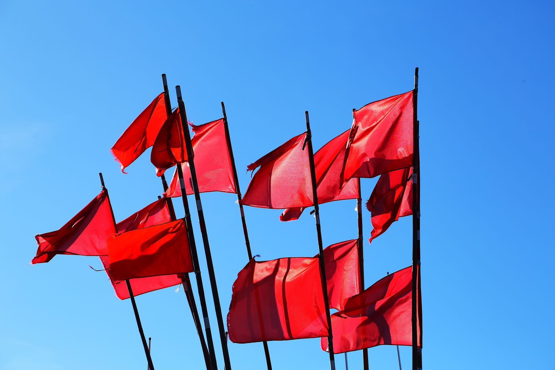 What is a secondary headache? What are red flags? Why is this important?