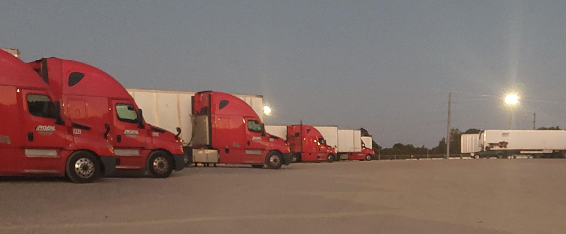 Fleet Truck Parking & Containers | UPTime Truck | CLT