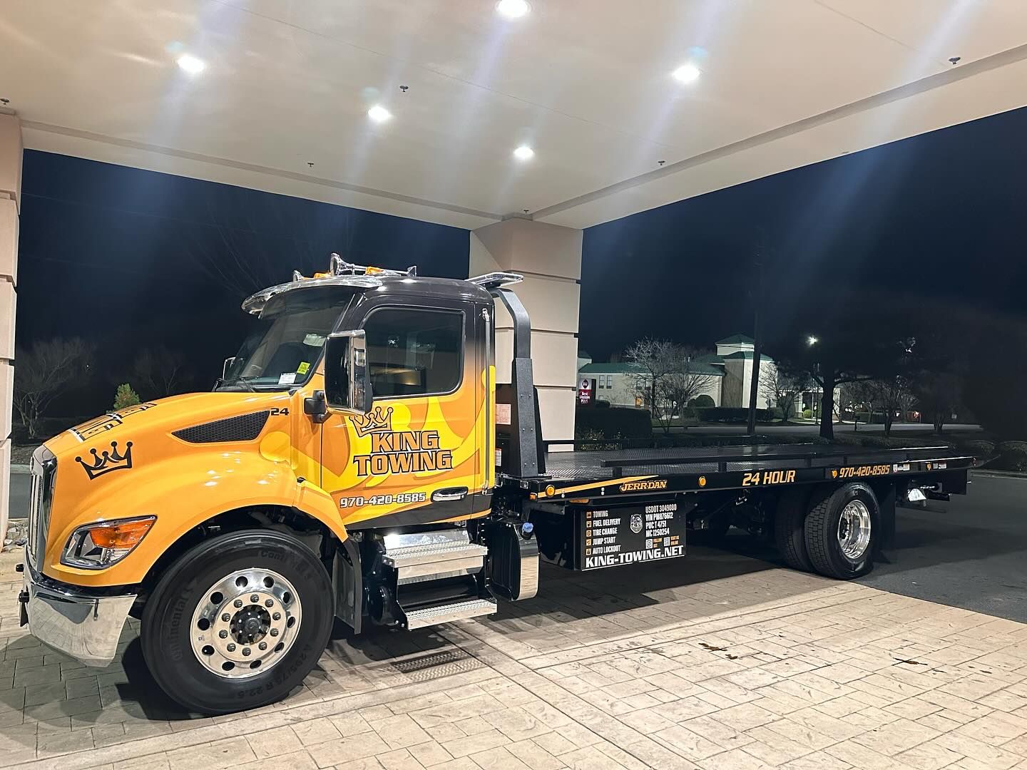 Parking Garage Towing, King Towing, 24/7 Tow Truck