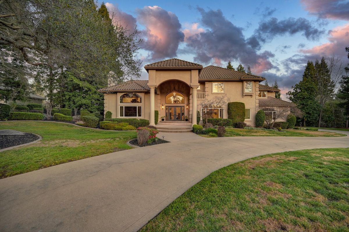 9844 Wexford Circle | The Bishop Real Estate Group