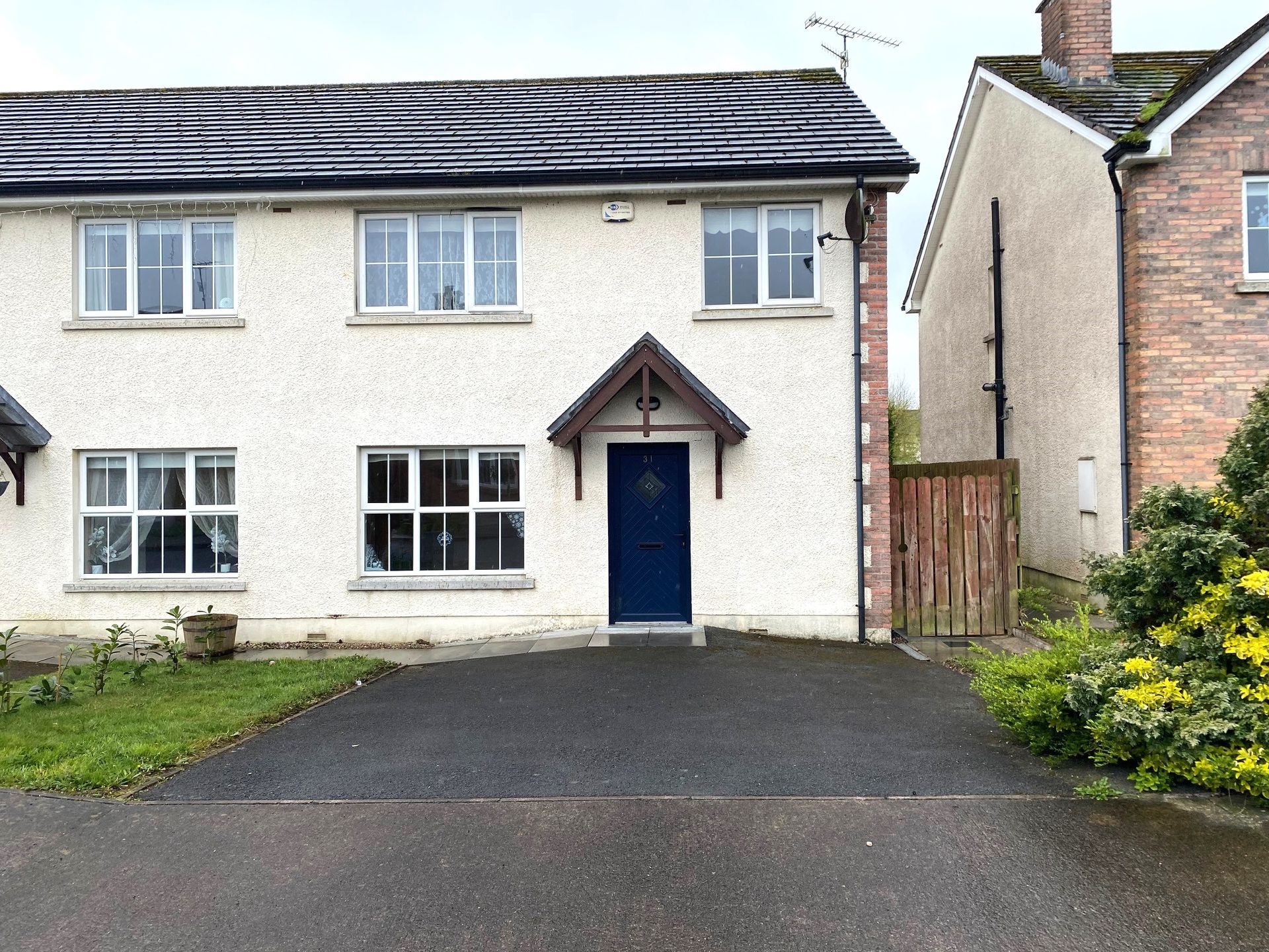 3 Bed Semi-detached House, Castleblayney