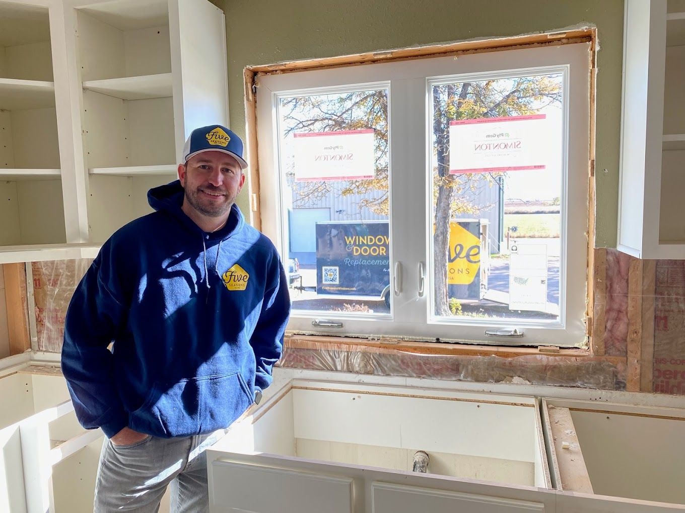Composite Windows vs Vinyl in Cold Weather: Understanding Your Material ...