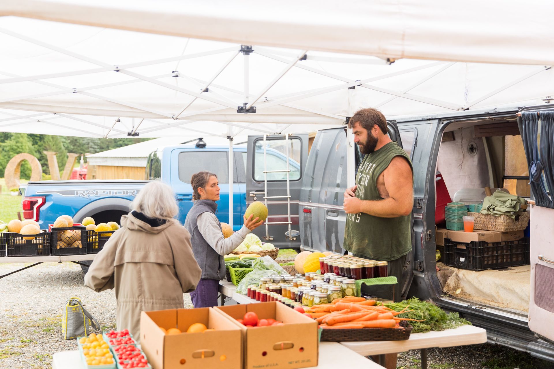 Burlington Farmers Market | Fresh Produce & Local Goods | Isham Family Farm