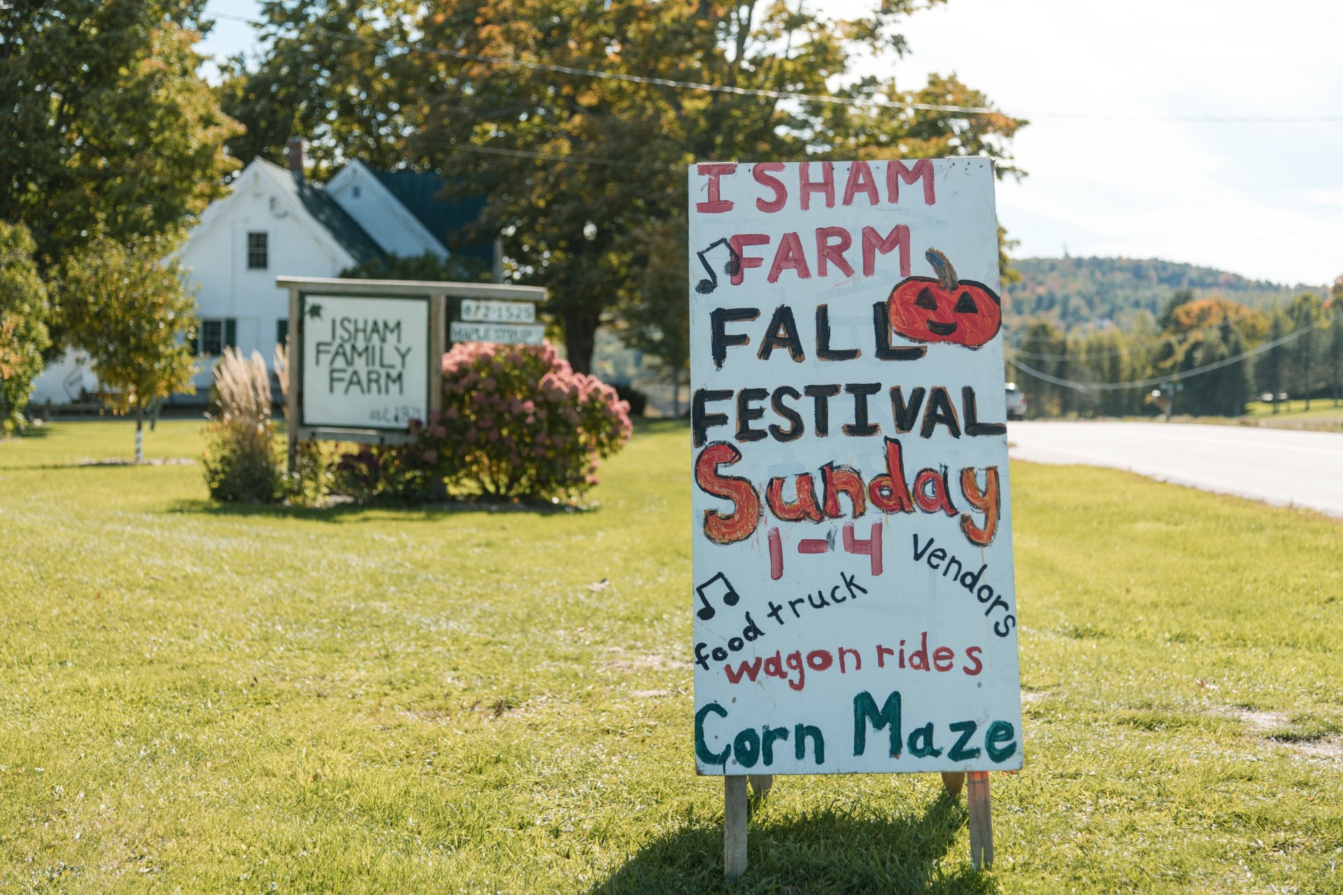Vermont Corn Maze | Fall Fun & Outdoor Adventures | Isham Family Farm