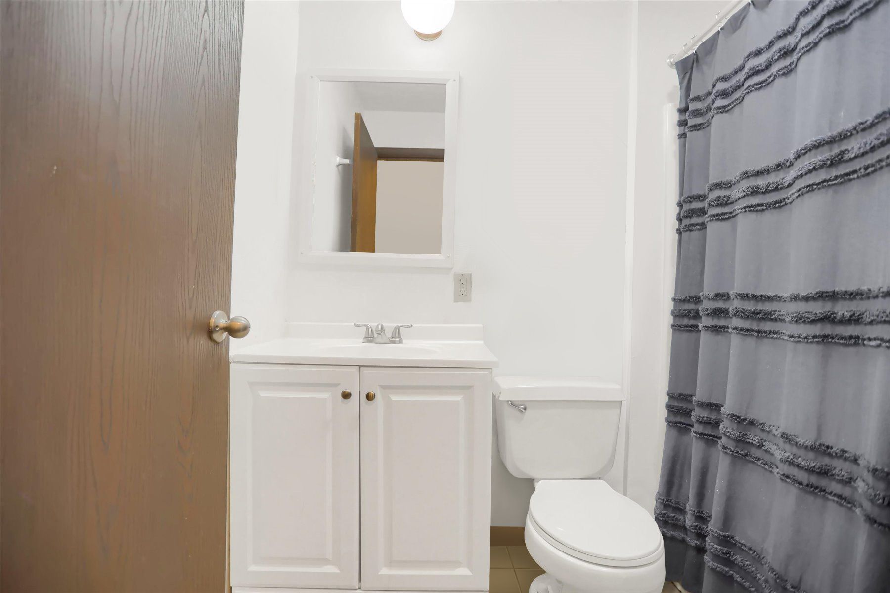 Cedar Lofts – 121 W. Fairmount St. - Apartments