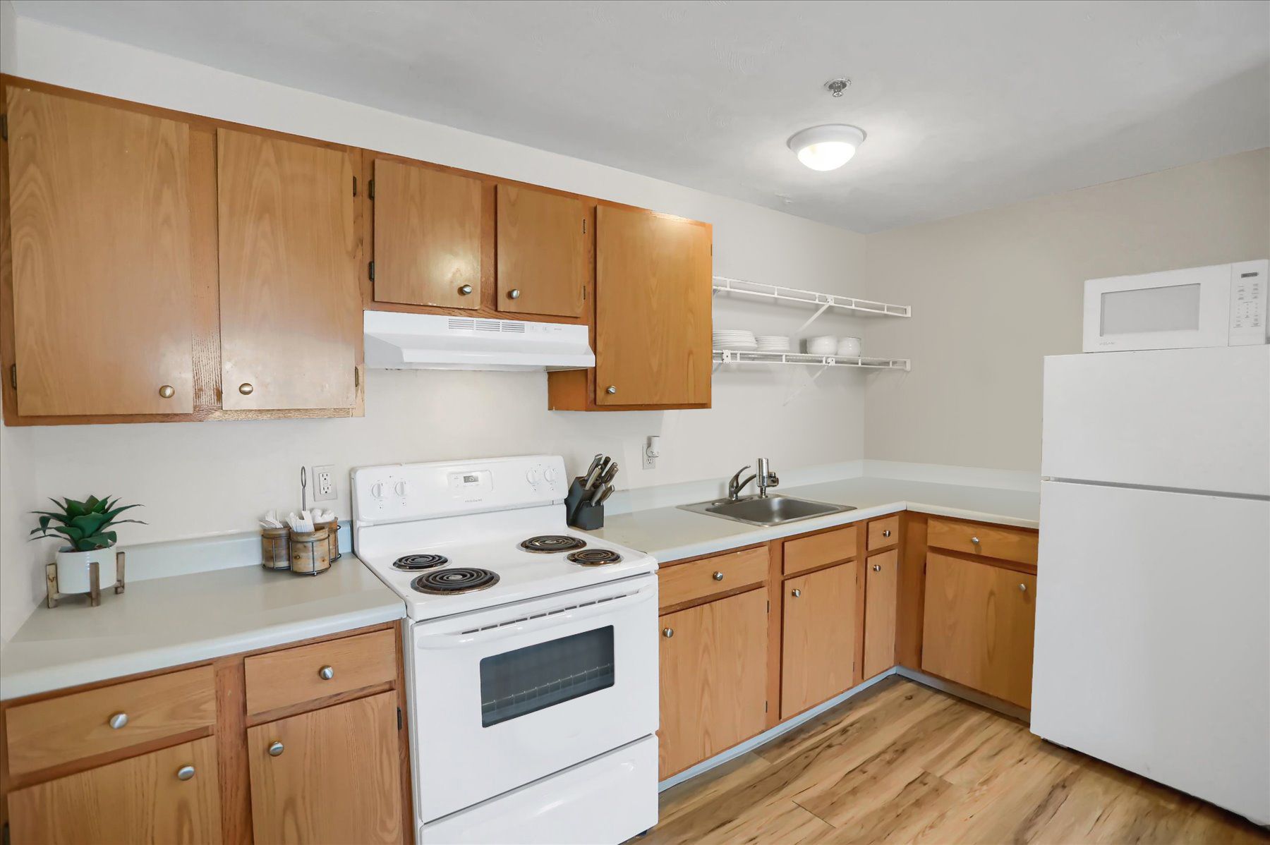 Cedar Lofts – 121 W. Fairmount St. - Apartments