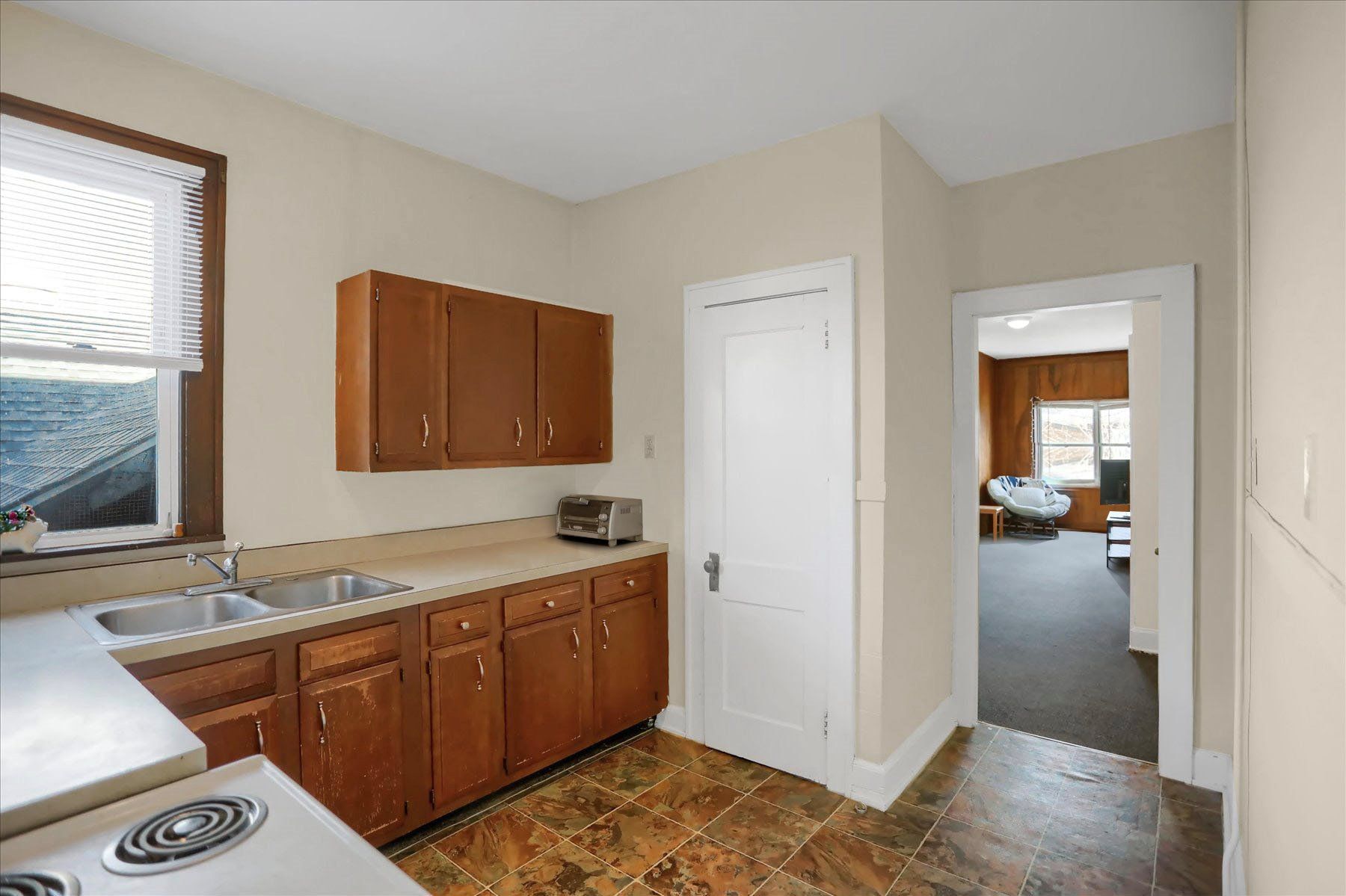 Aurum Building – 132 S. Allen St. - Apartments