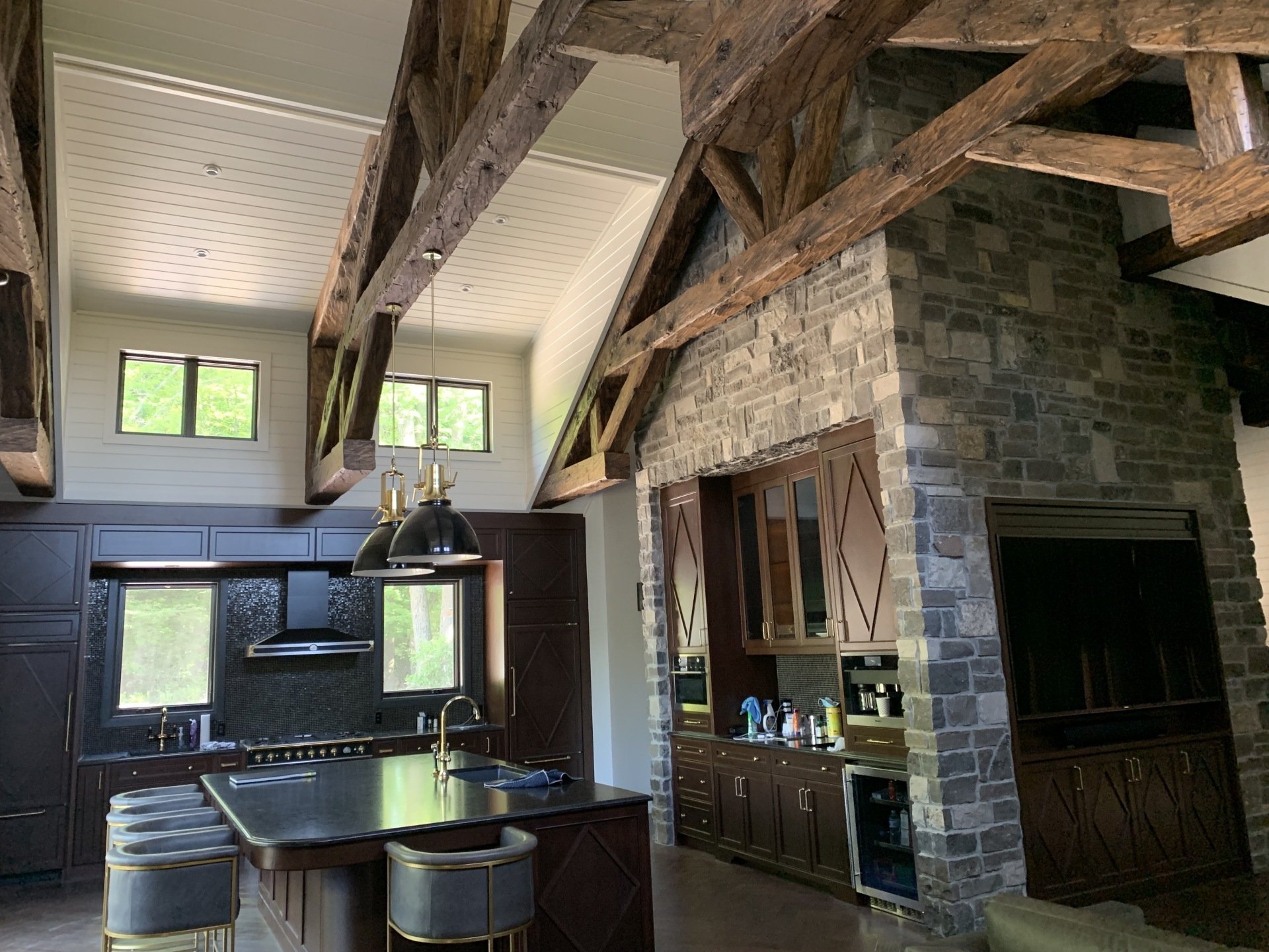 Canadian Millwork & Contracting