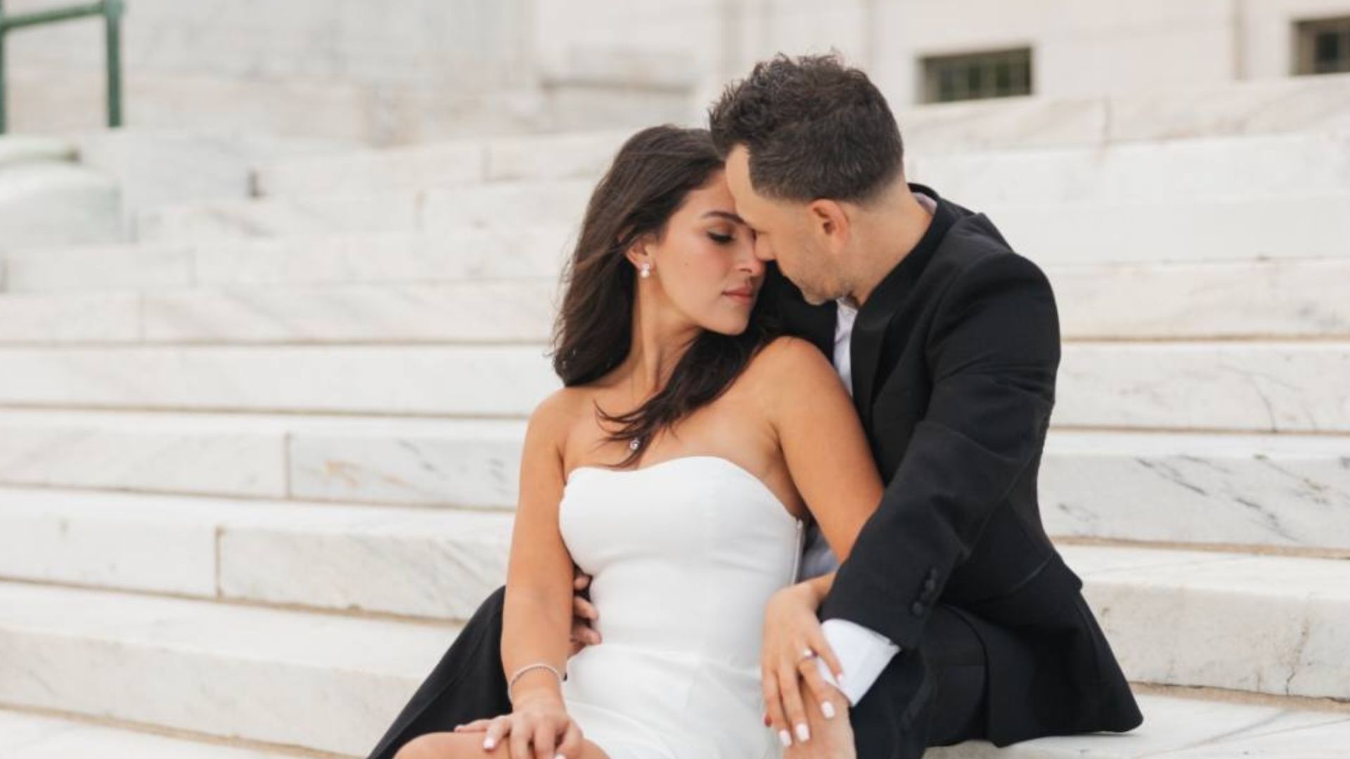 How to Capture True Emotions in Candid Wedding Photography