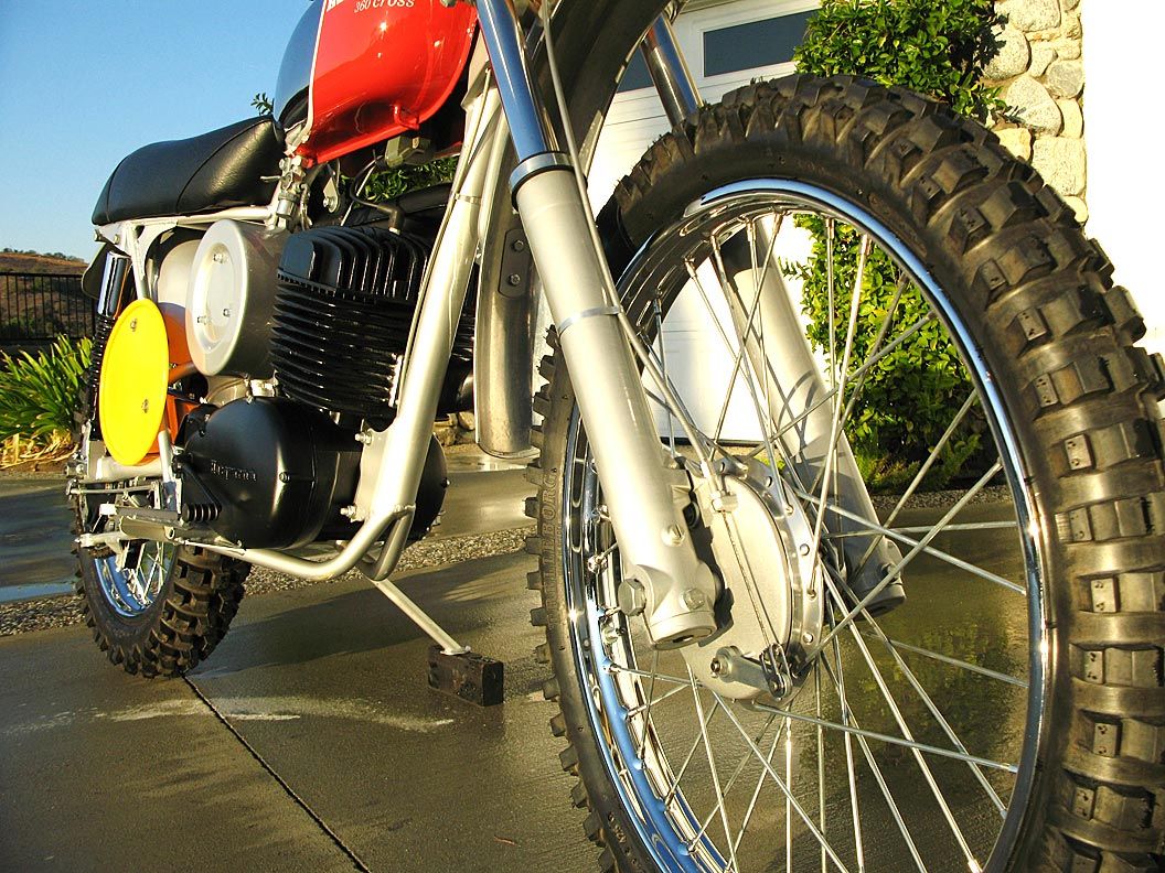 1969 Husqvarna 360 Cross | The Owen Collection