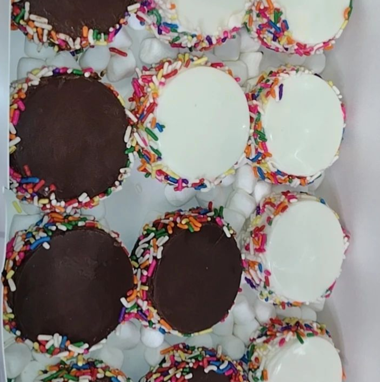 Custom Cakes | Marie's Sweets & Treats | Tempe, AZ.