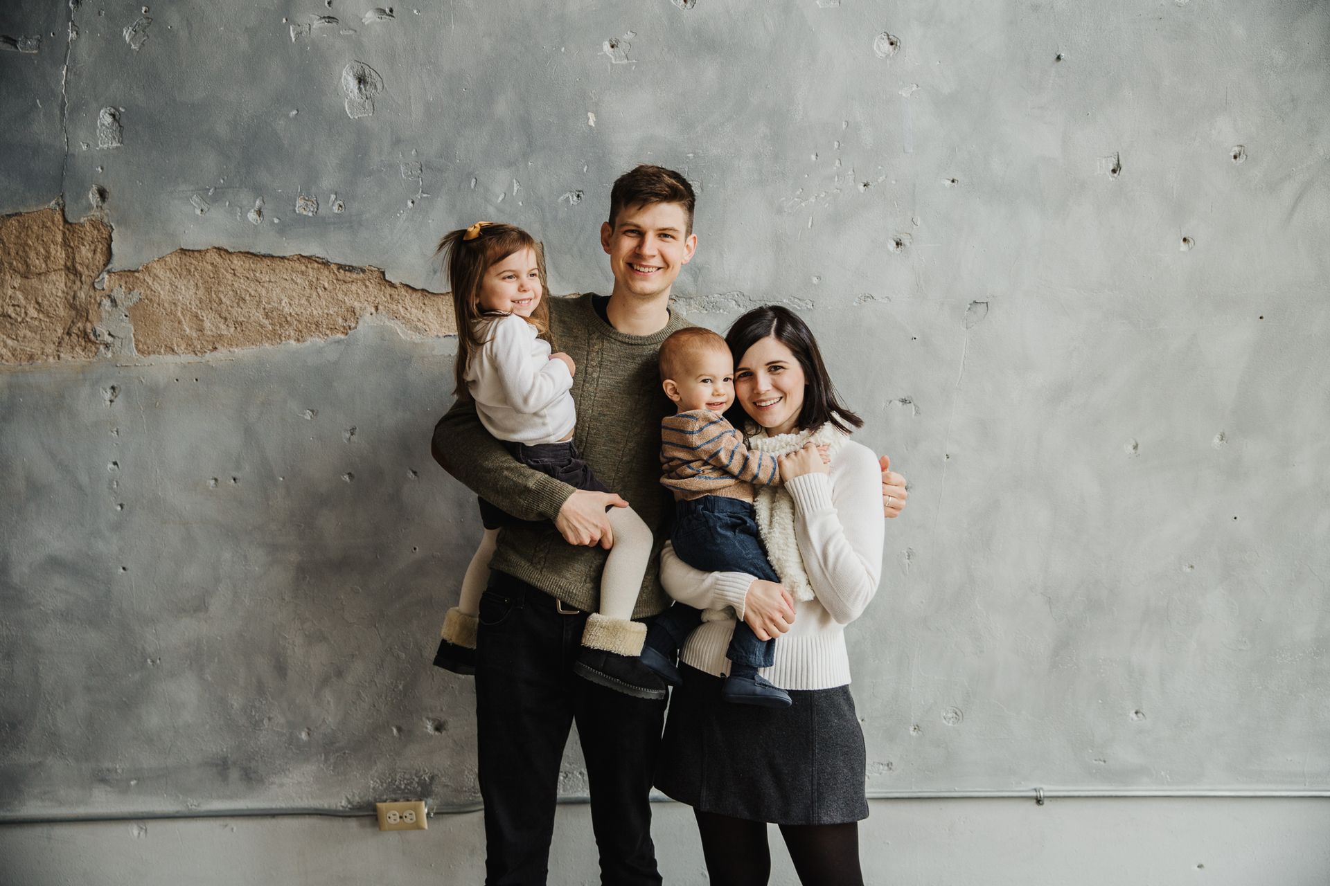 Stock Trading for Your Family with TRADEway's Unique Family Policy