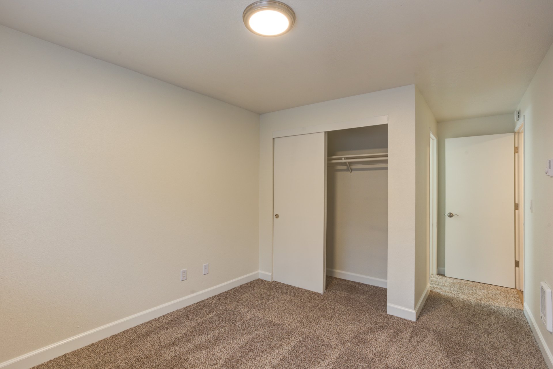 Park Crest - Regency Management Inc.