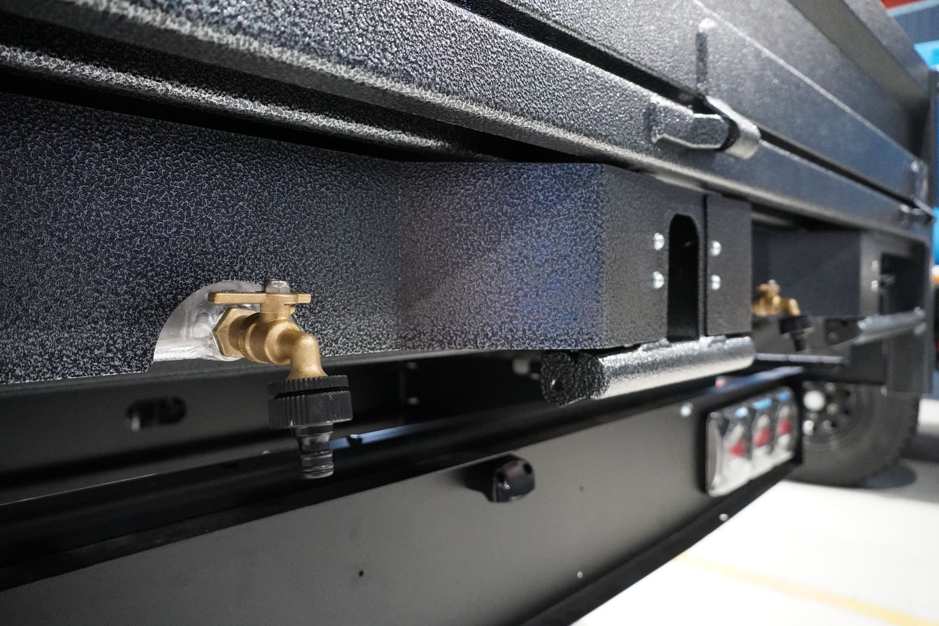 Accessories and Options for Ox Trailers. Heavy Duty accessories.