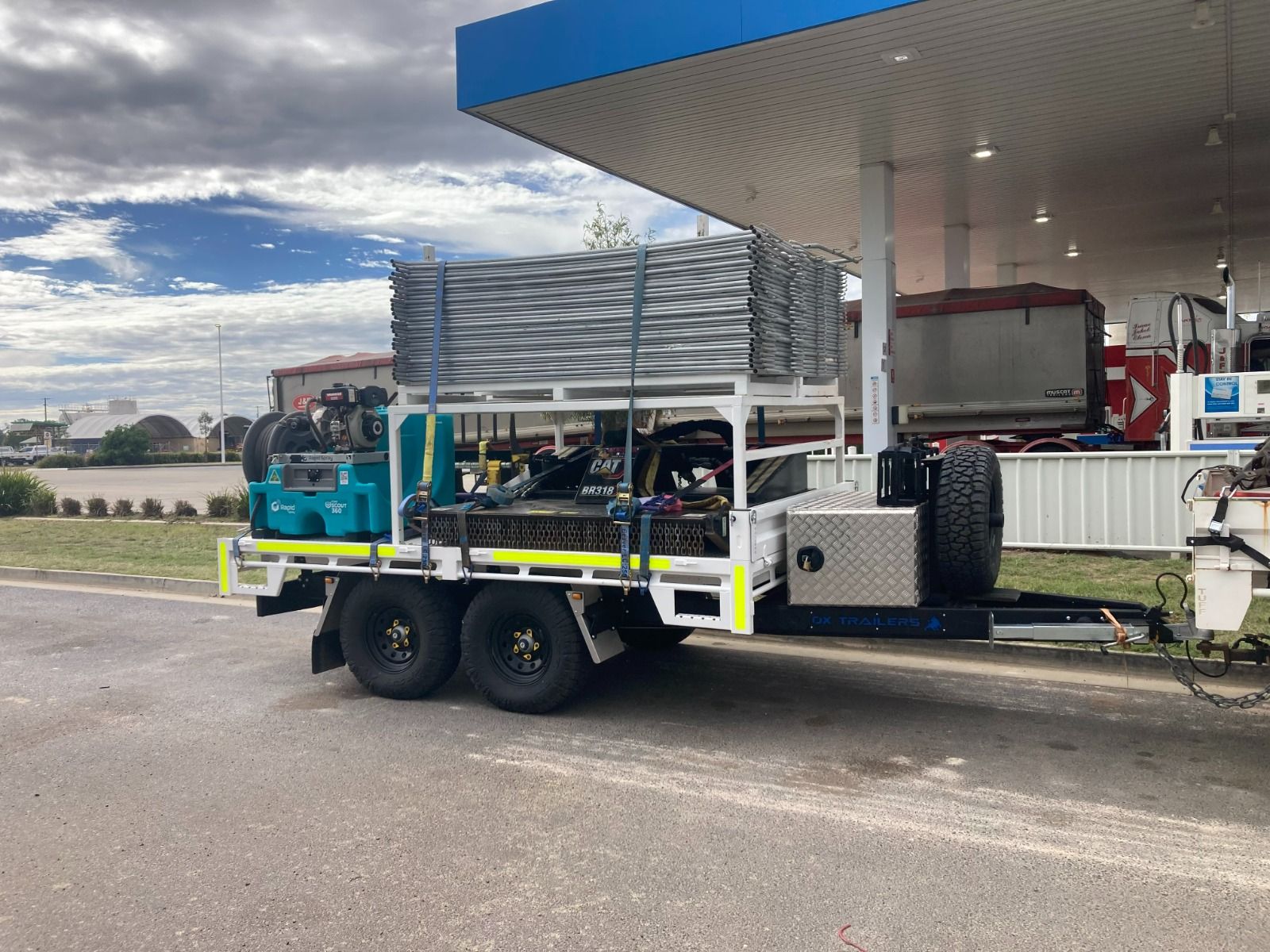 Monster Hire Flat Top Trailer Testimonial and Review