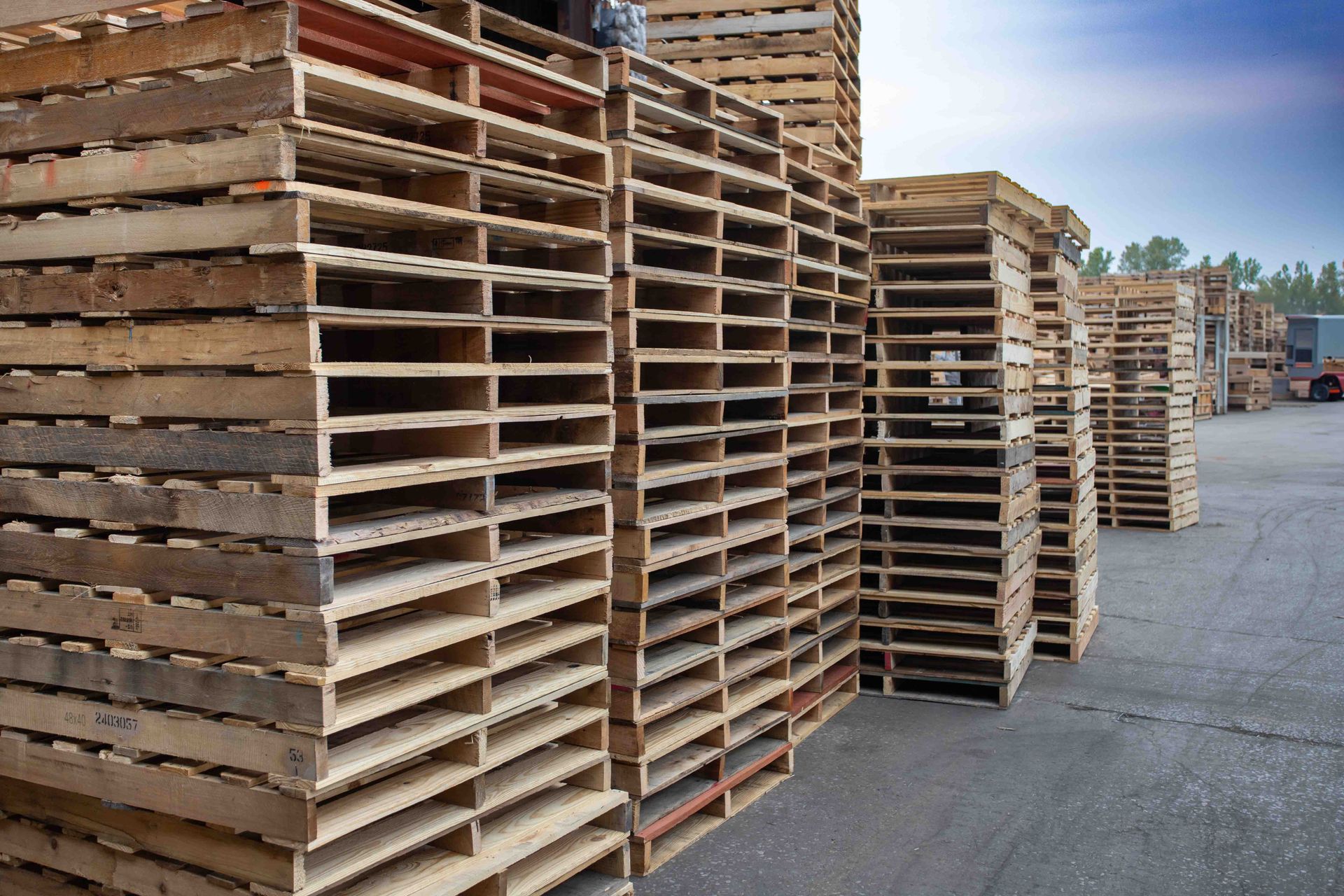 How Pallet Recycling Can Help You Meet Sustainability Goals