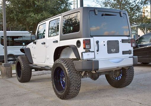 How to Clean Windows With Tinted Film | Detail Solutions