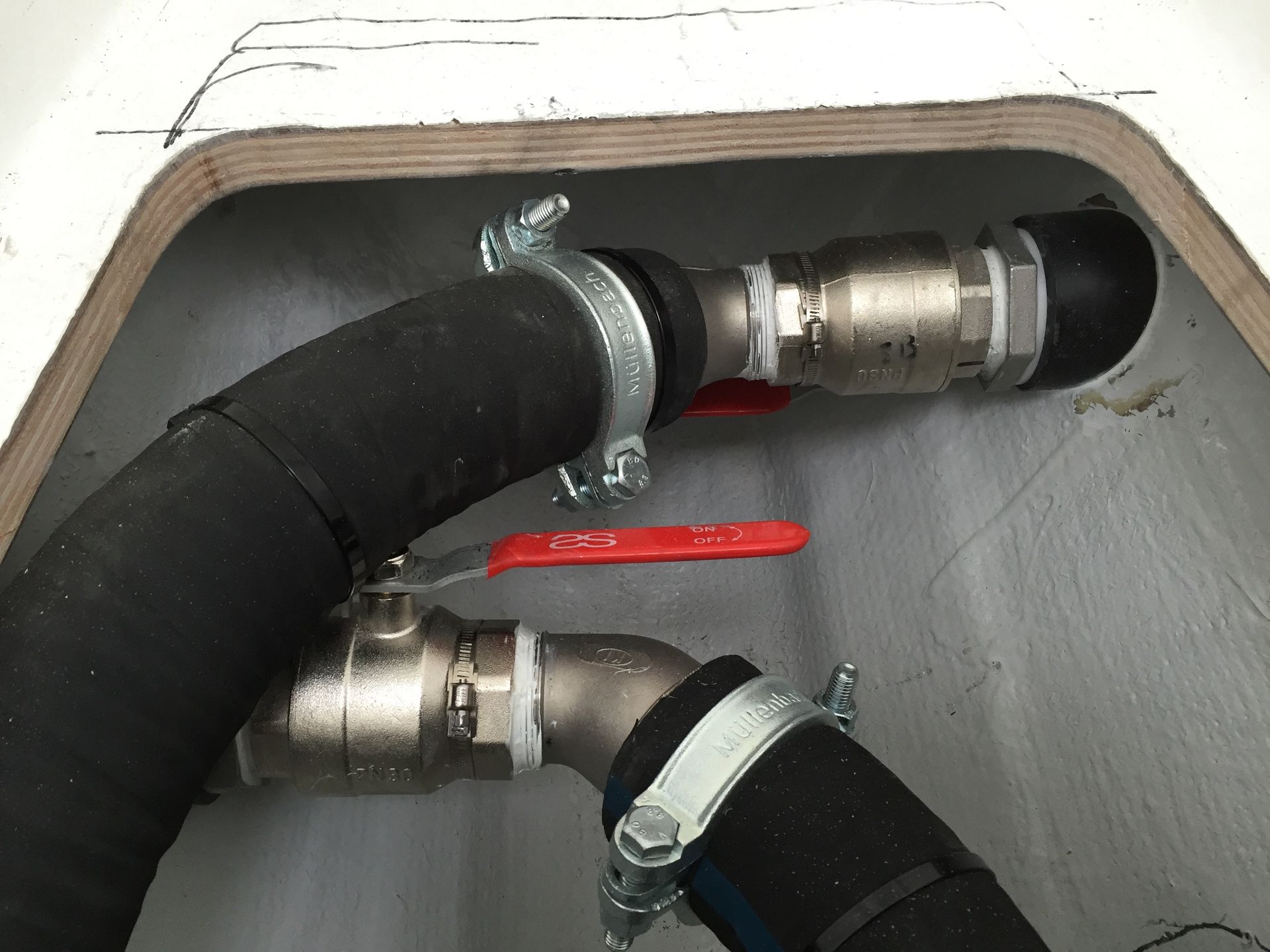 The Bow Thruster for Catamarans | Jet Thruster