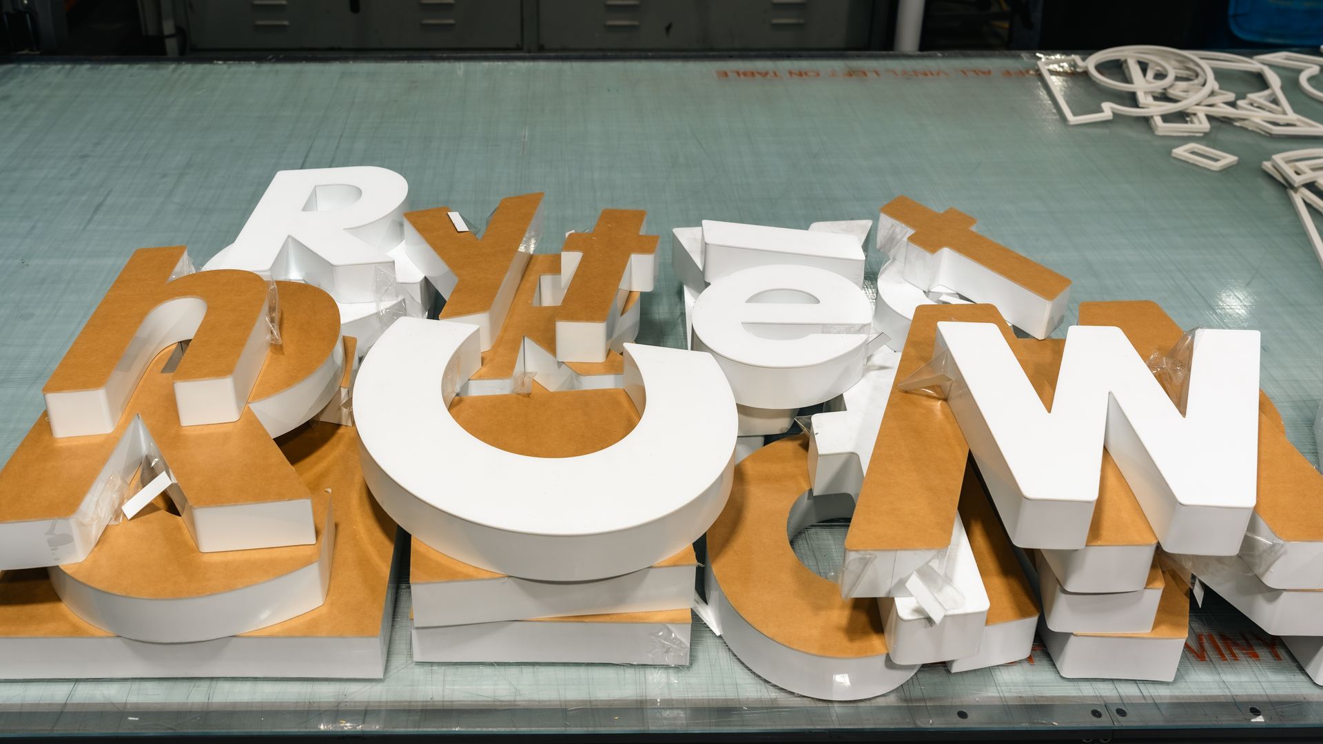 High-Quality 3D LED Signs for Business | PSVC