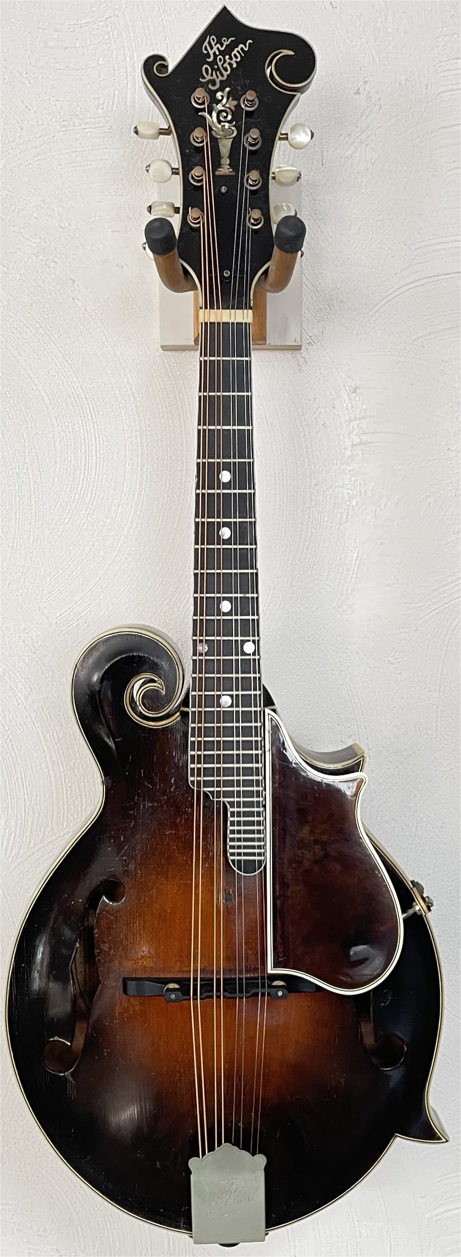 Dana Music - Master Luthier Instrument & Electronics Repair