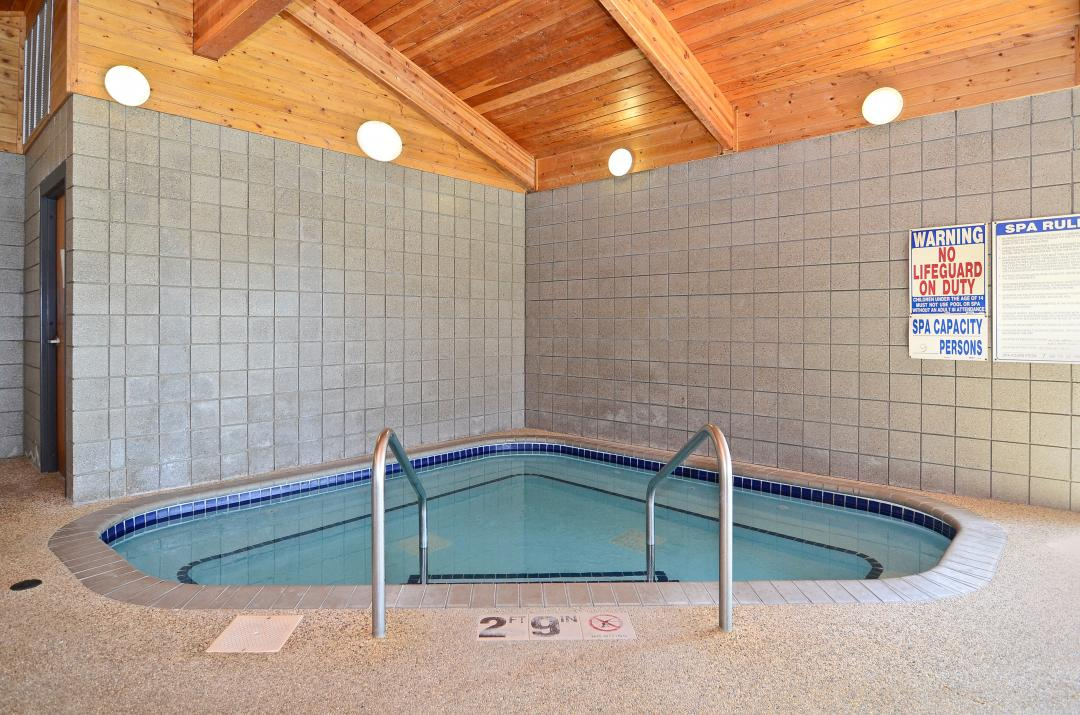 Gallery of our Stillwater Inn & Suites Hotel near Downtown