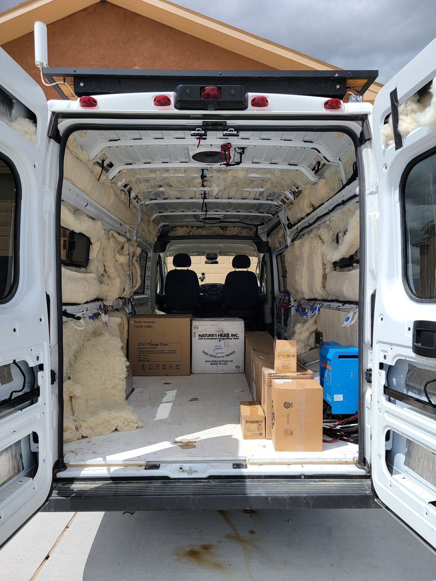 RV Off Grid Solar Specialists