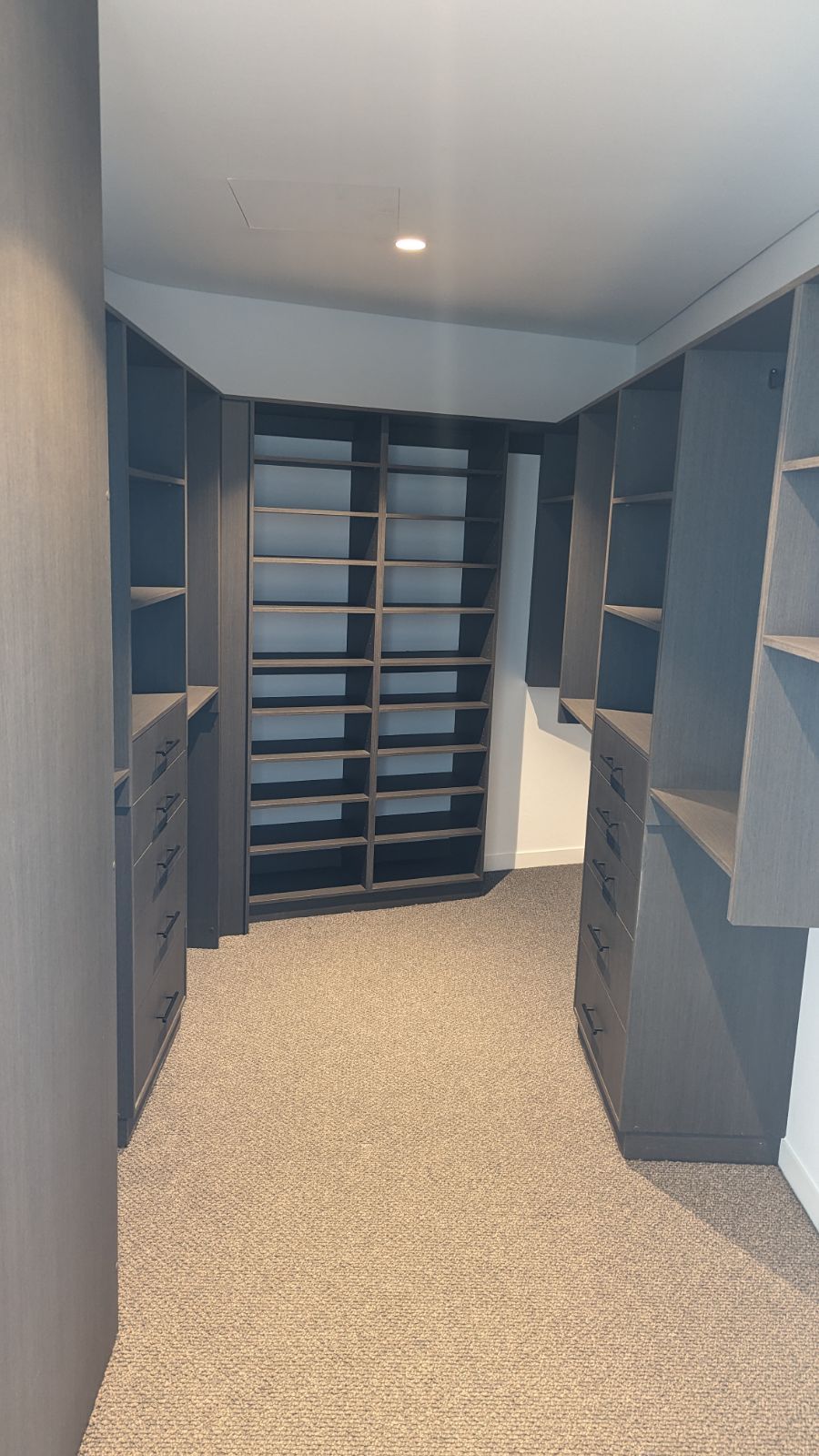 Walk-In Wardrobes & Walk In Robe Fit Outs Perth | Uzit