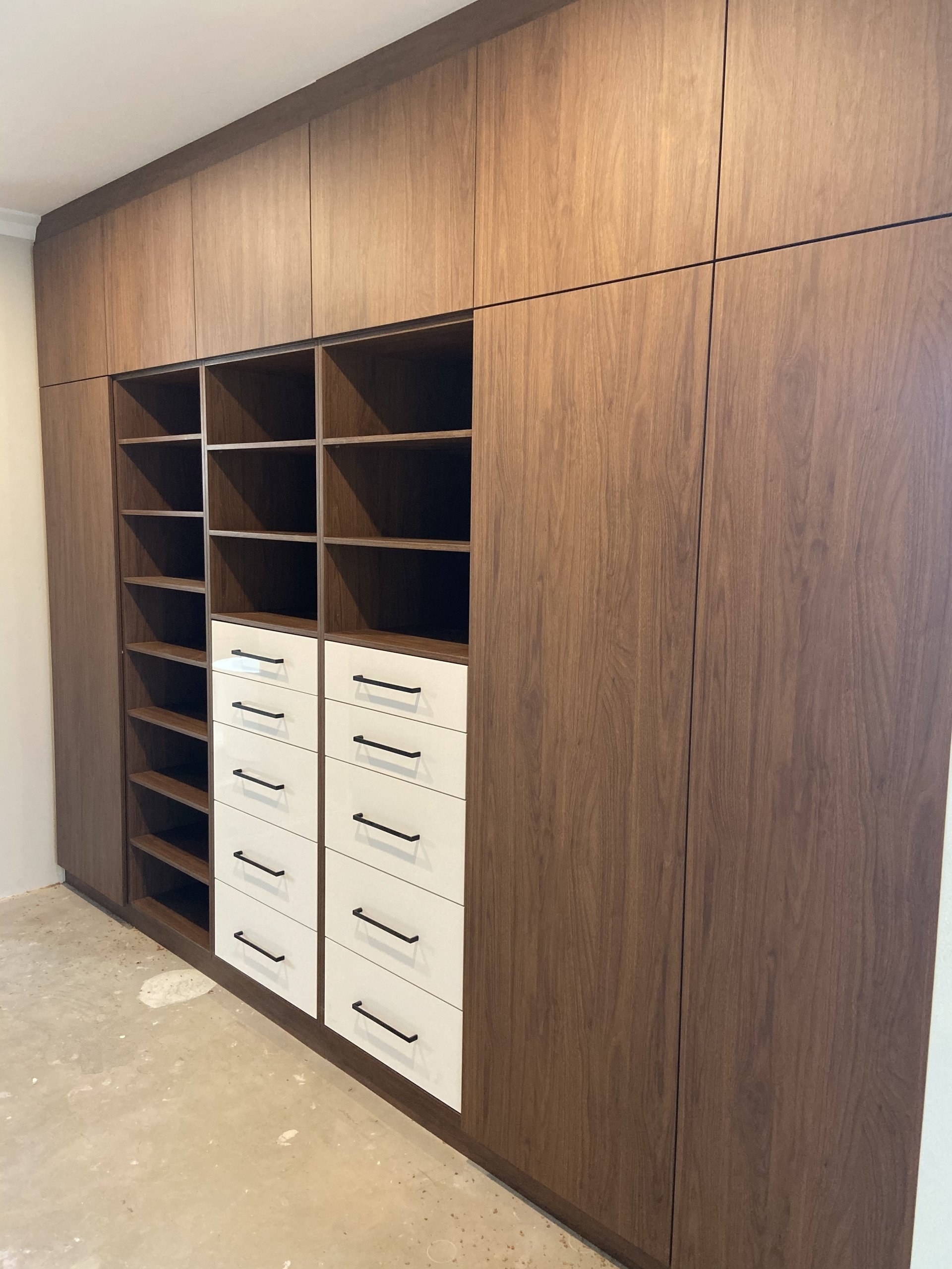 Built In Wardrobes Perth - Custom Robes & Closets | Uzit