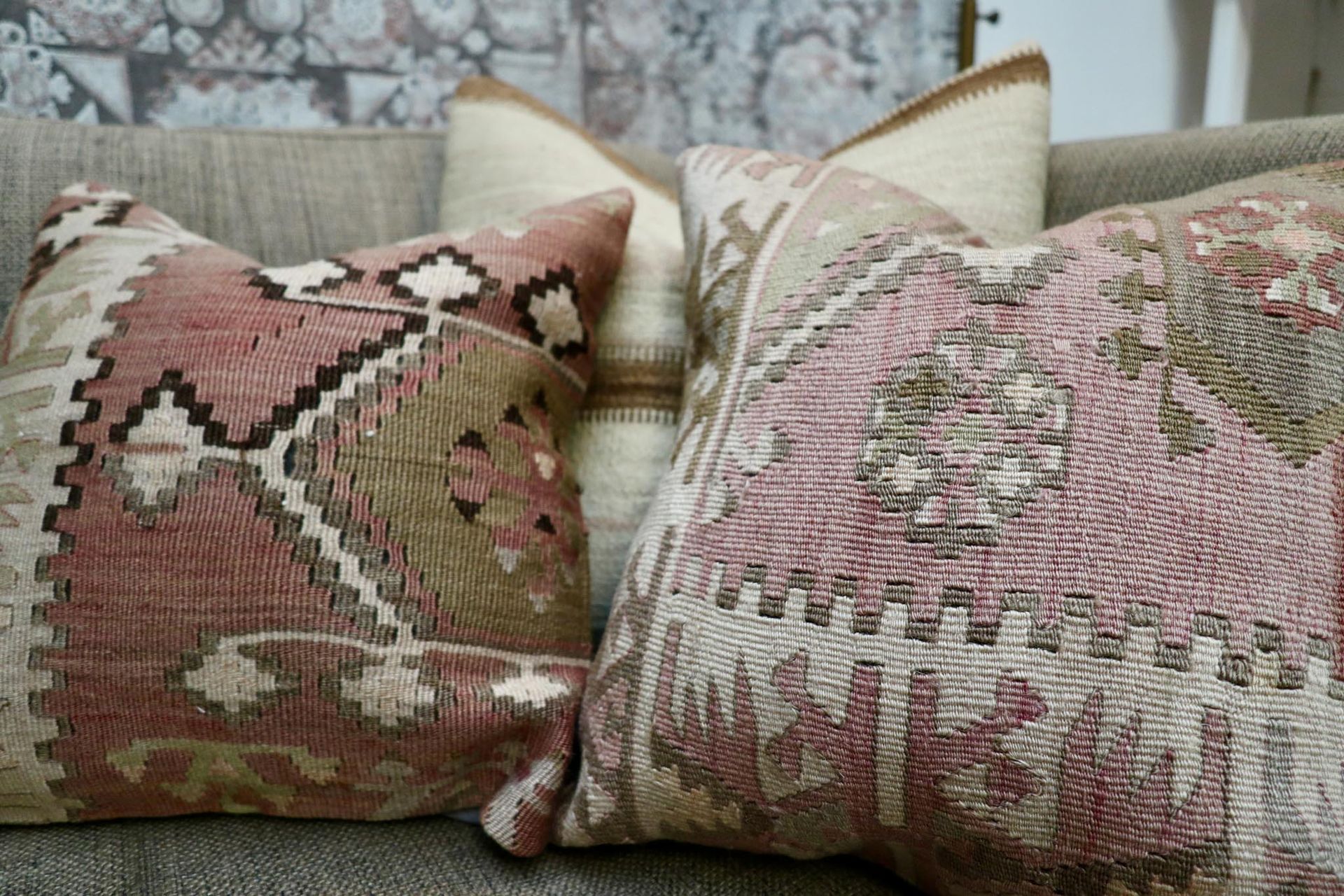 Nomad Maison | Sheffield | Antique Cushions & Blankets