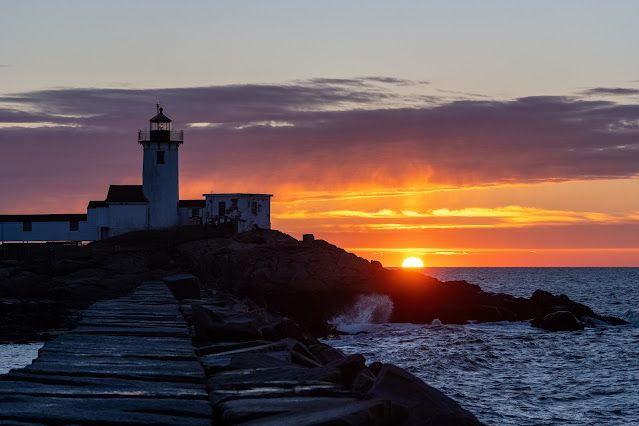 The Last Lighthouse Keeper in U.S. Steps Down