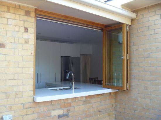 View Our Product Gallery | Retractascreen