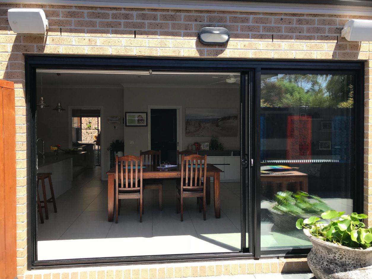 Gallery | Retractascreen